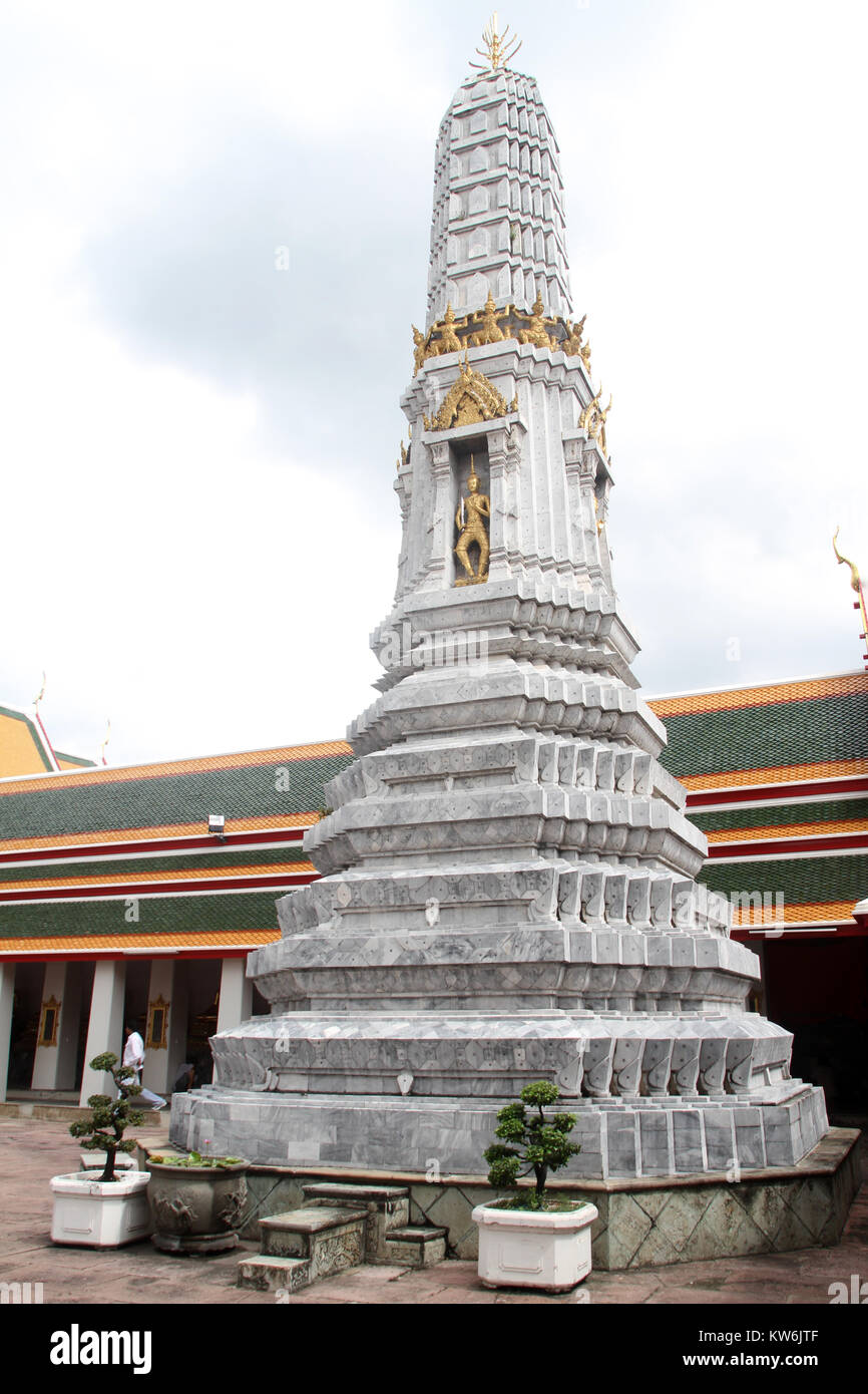 White marble chedi in wat Pho, Bangkok, Thailand Stock Photo - Alamy