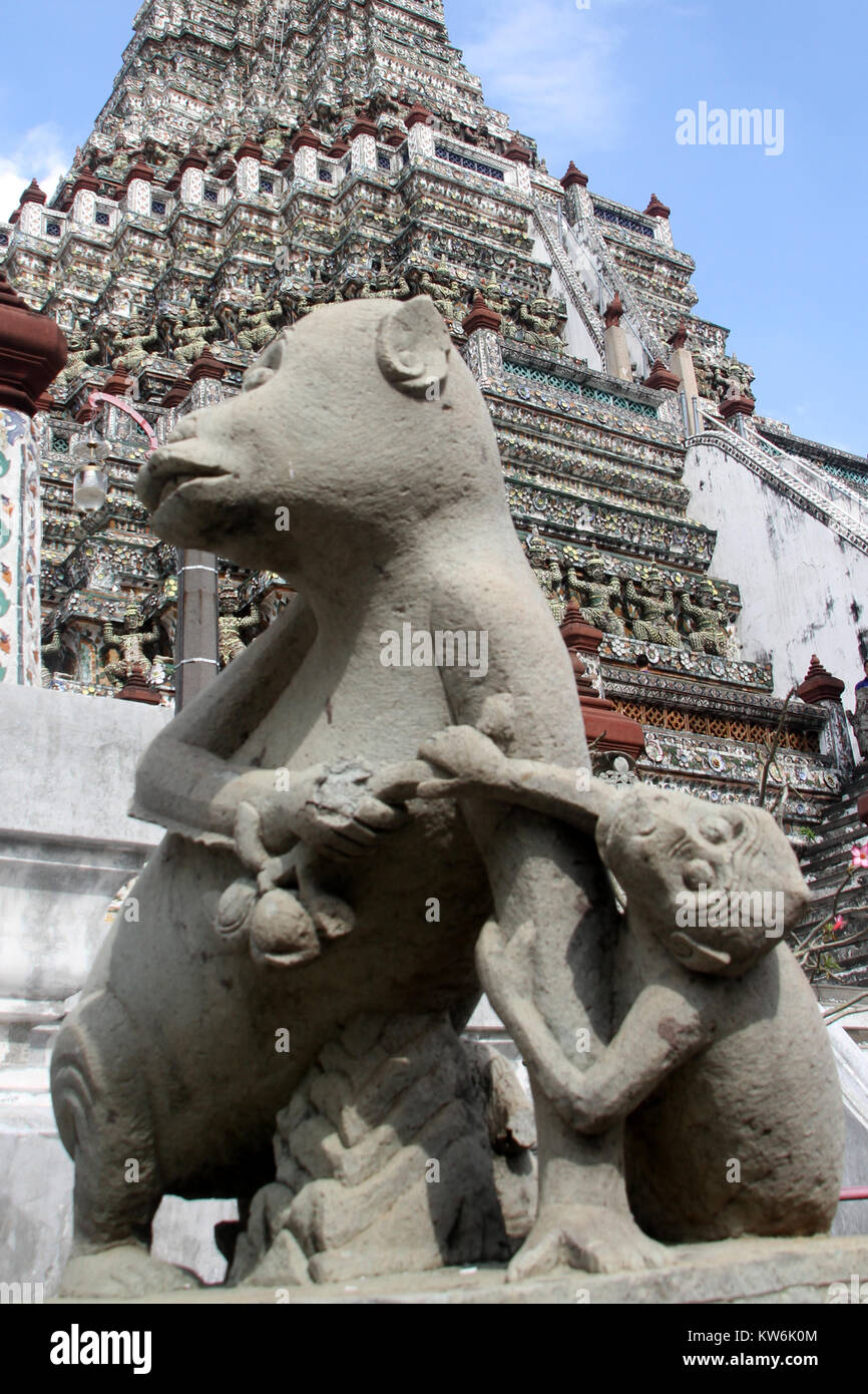 Statues of monkeys near prang in wat Arun, bangkok, Thailand Stock ...