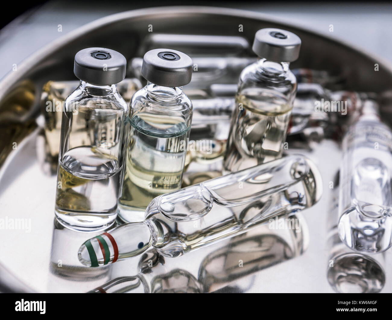 Hospital medication tray hi-res stock photography and images - Alamy