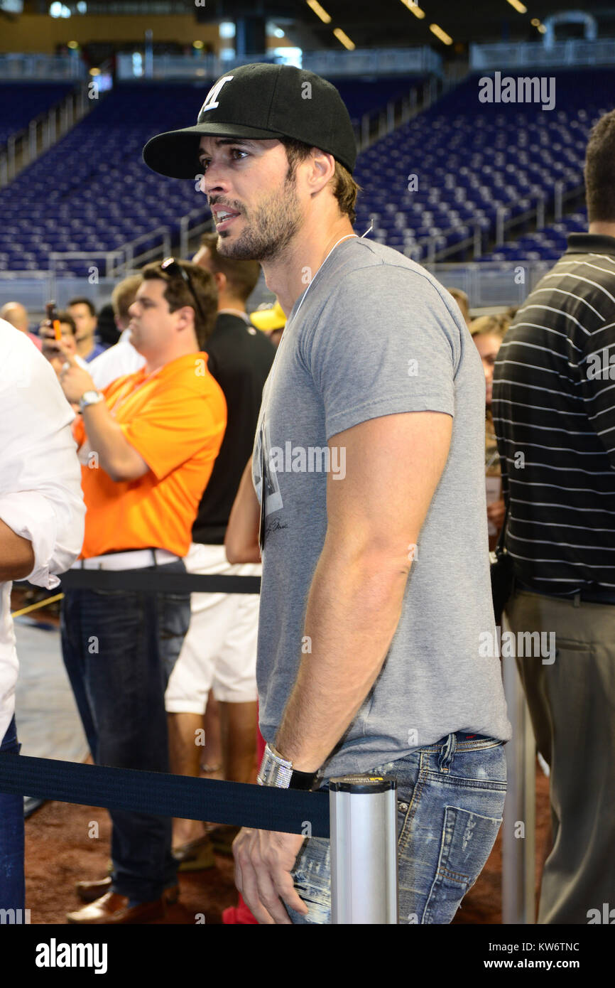 MIAMI, FL - AUGUST 19: (EXCLUSIVE COVERAGE) Cuban American actor and ...