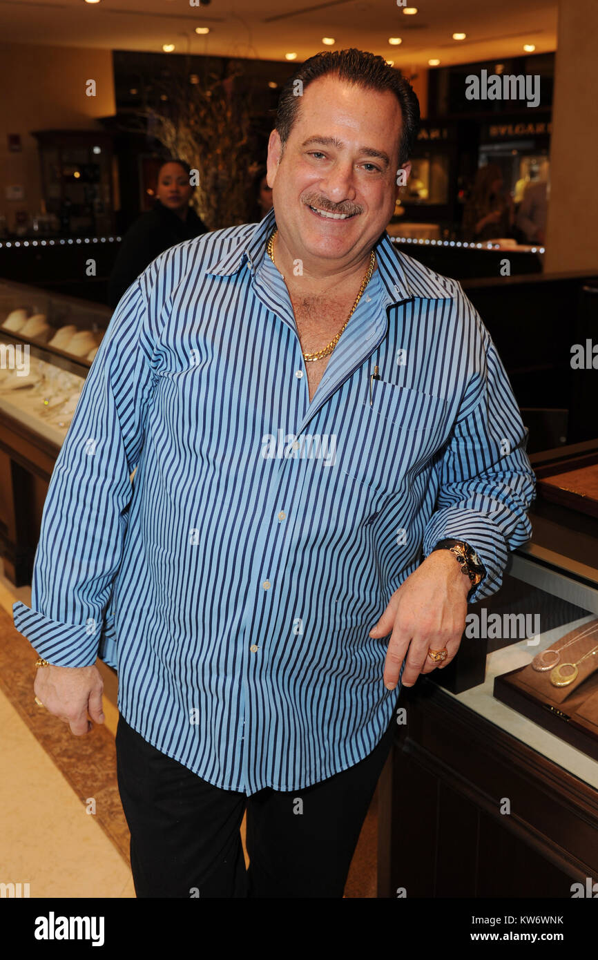 FORT LAUDERDALE FL - DECEMBER 11: John Luke attend the Make A wish ...