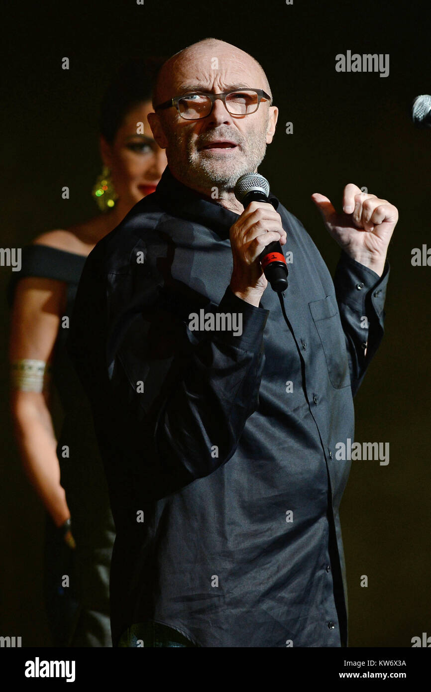 MIAMI BEACH, FL - DECEMBER 06: Phil Collins looked more like Ebenezer ...