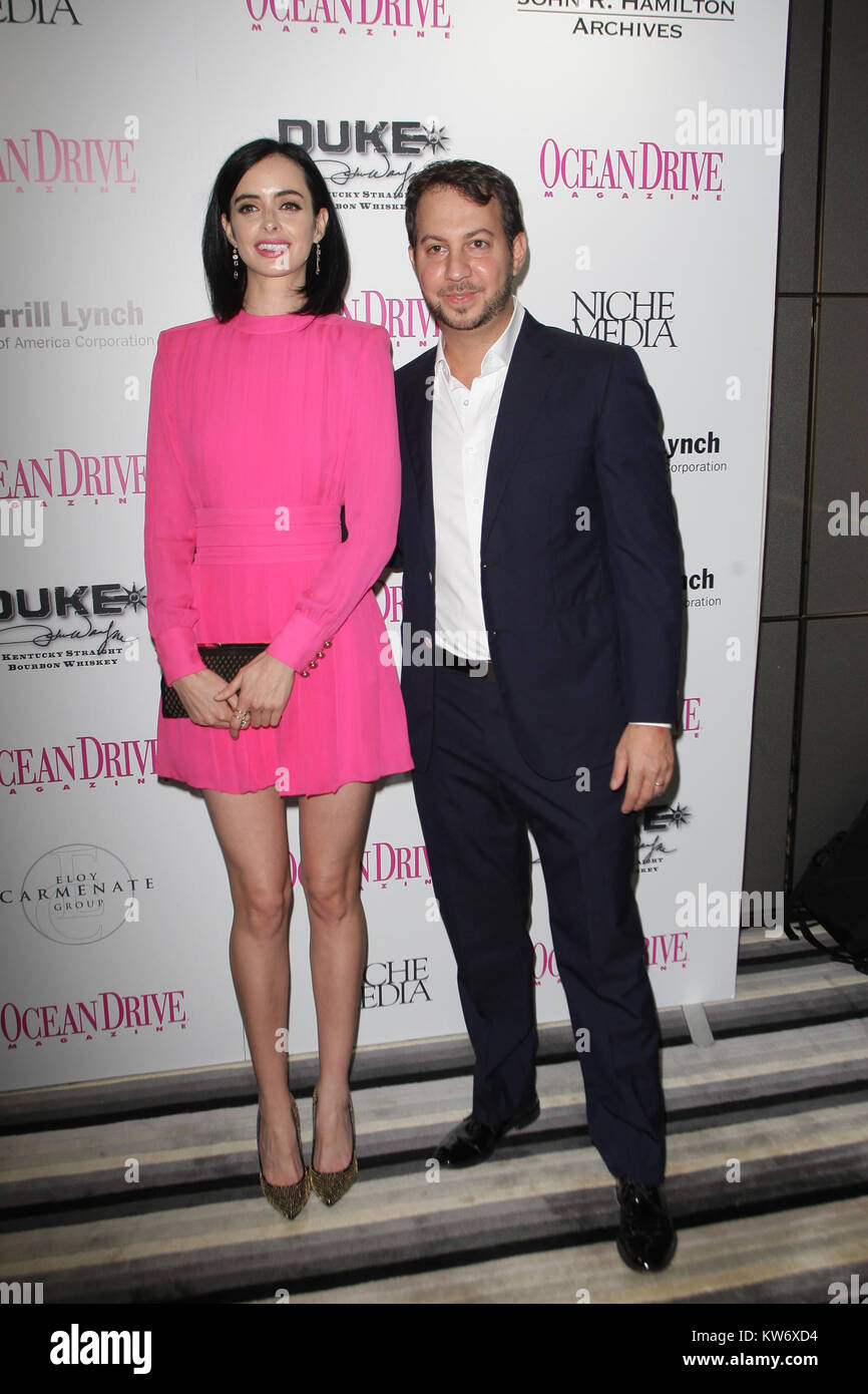 Krysten ritter and jared shapiro hi-res stock photography and images ...