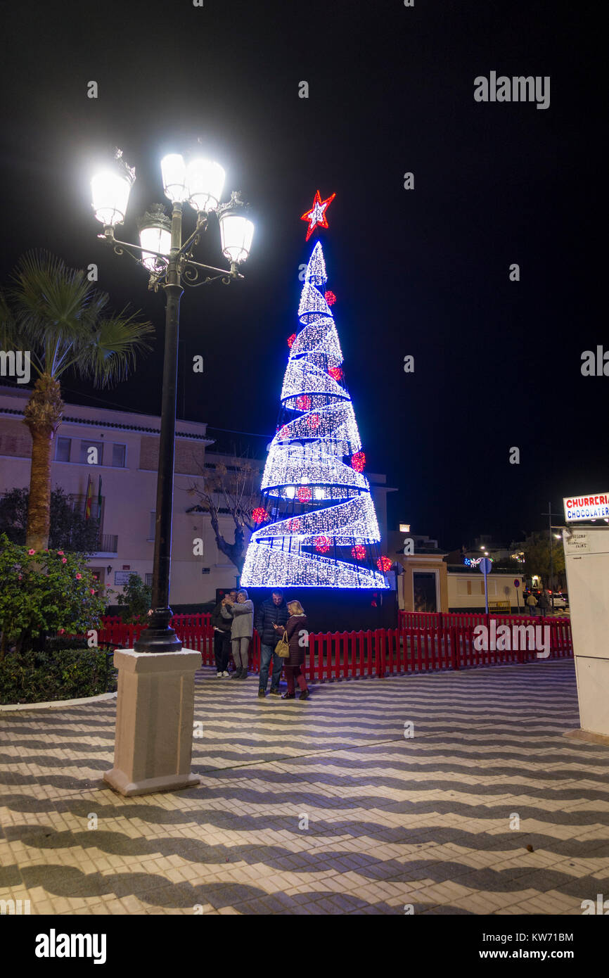 Xmas lights displays hi-res stock photography and images - Alamy
