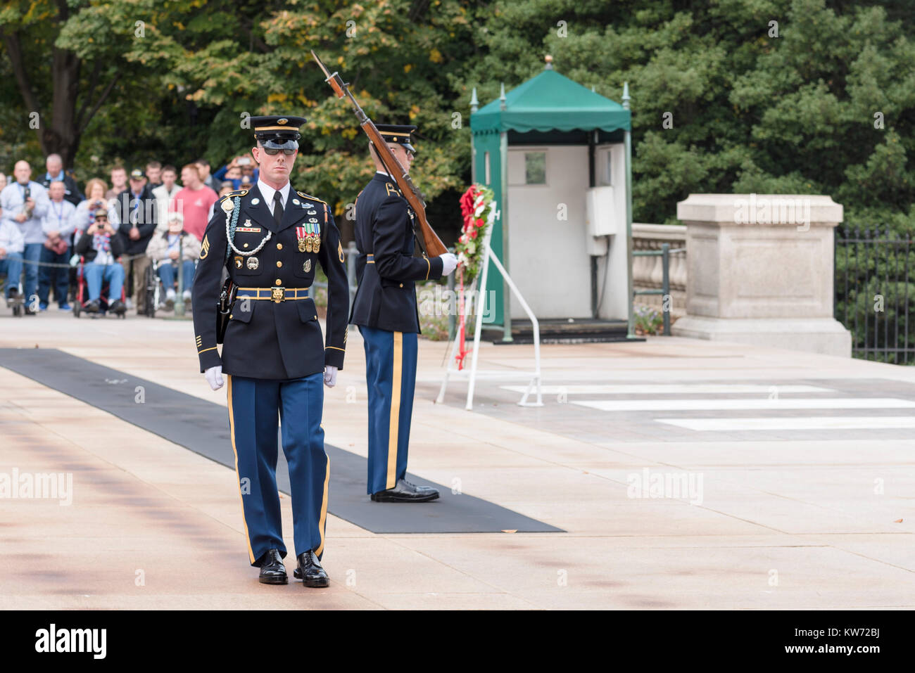 Tomb of the Unknowns, Arlington National Cemetery, USA. Sergeant of the ...