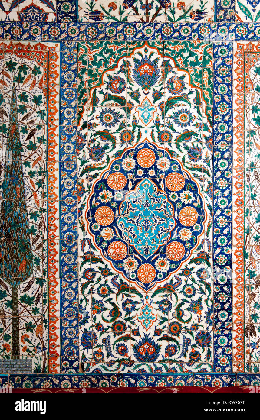 İznik tile composition from Blue Mosque Stock Photo - Alamy