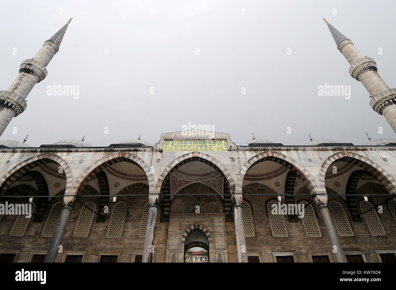 Blue mosque from outside Stock Photo - Alamy
