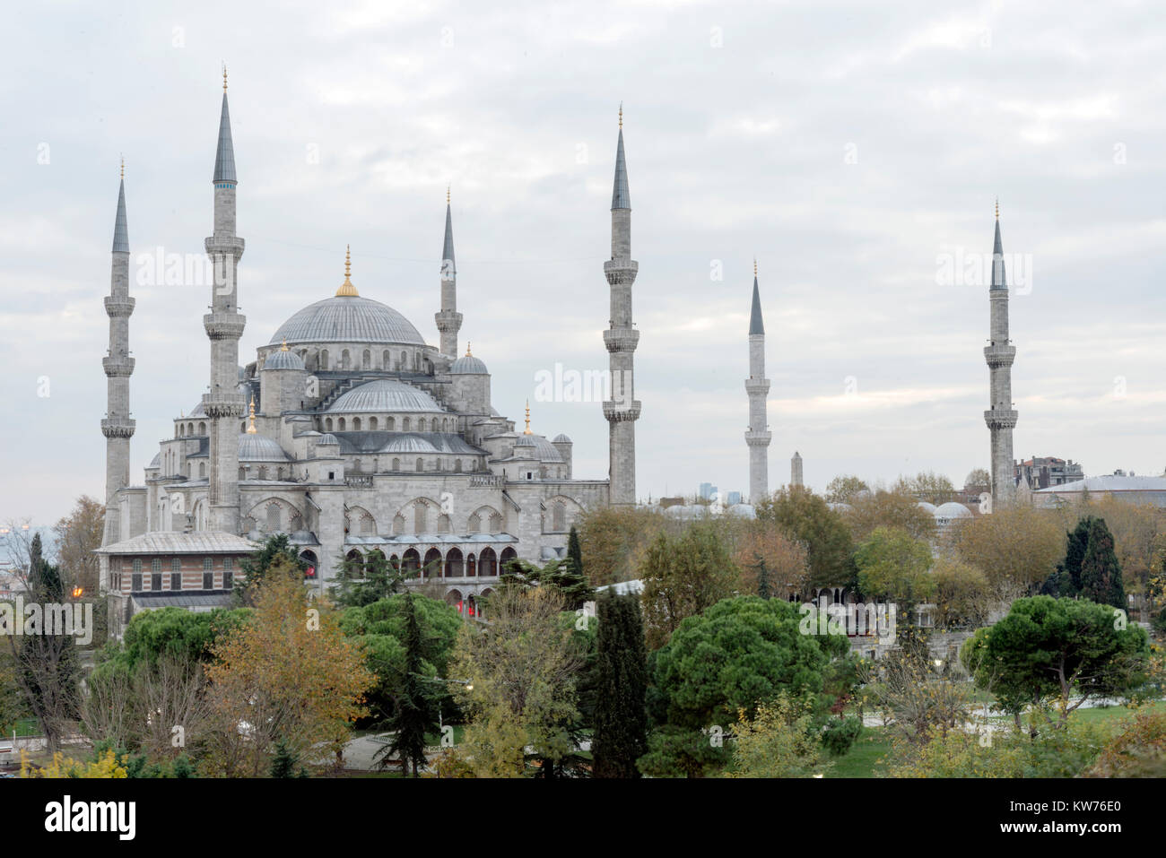 Blue mosque from outside Stock Photo - Alamy