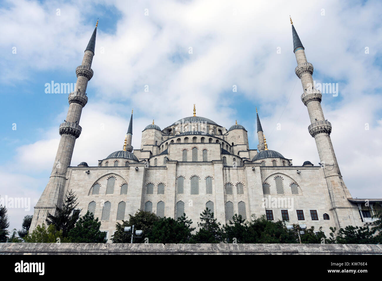 Blue mosque from outside Stock Photo - Alamy