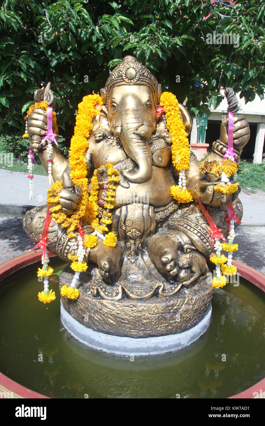 Statue of hindu god Ganesha in Lop Buri, Thailand Stock Photo - Alamy