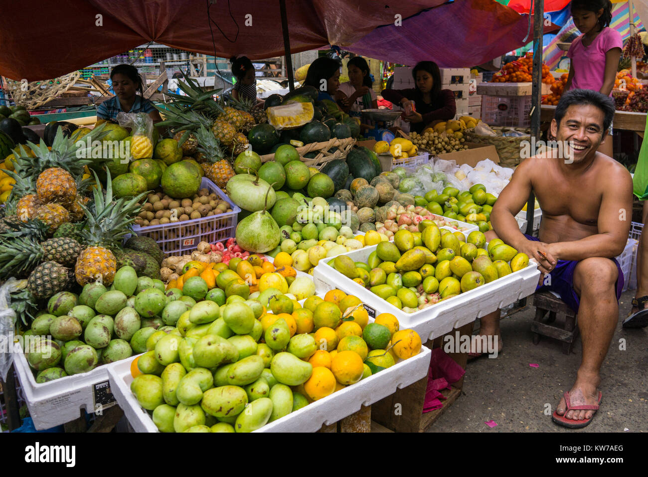 Philippines fruit market hi-res stock photography and images - Alamy
