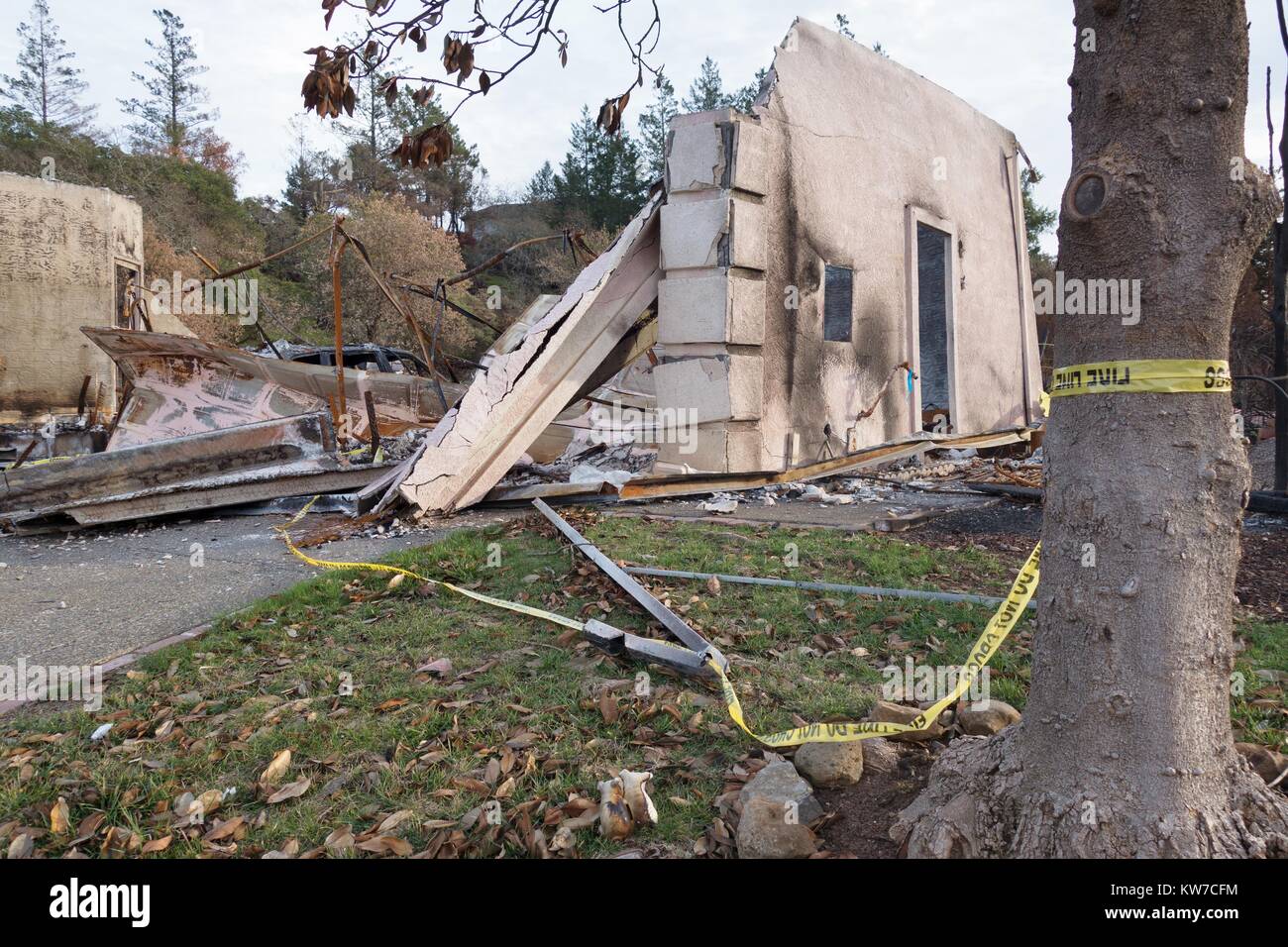 Damage from the Tubbs wildfire in Santa Rosa, California, USA Stock ...