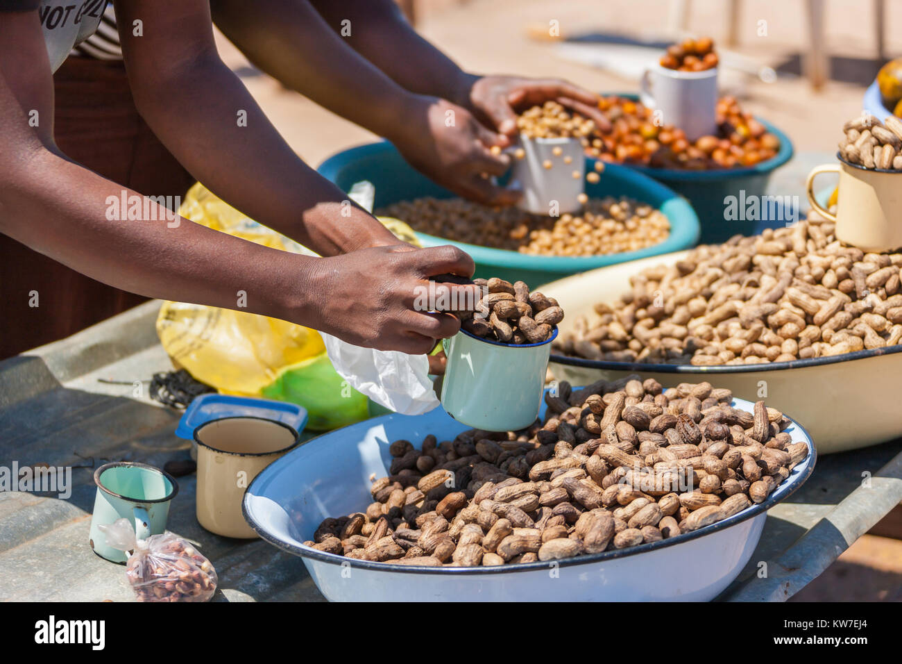 Indigenous selling hi-res stock photography and images - Alamy