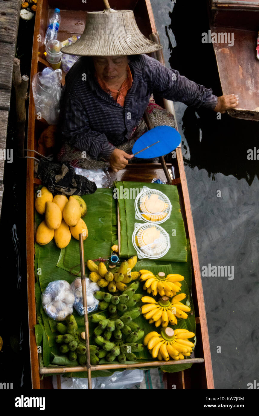 Thailand floating river market Stock Photo - Alamy