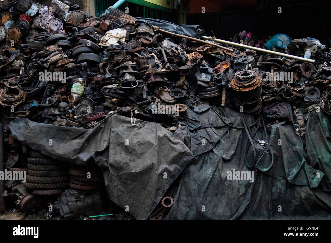 Waste parts hi-res stock photography and images - Alamy