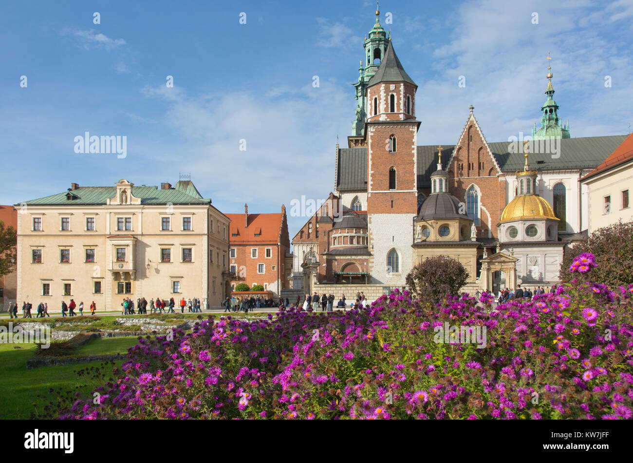 Polish building hi-res stock photography and images - Alamy