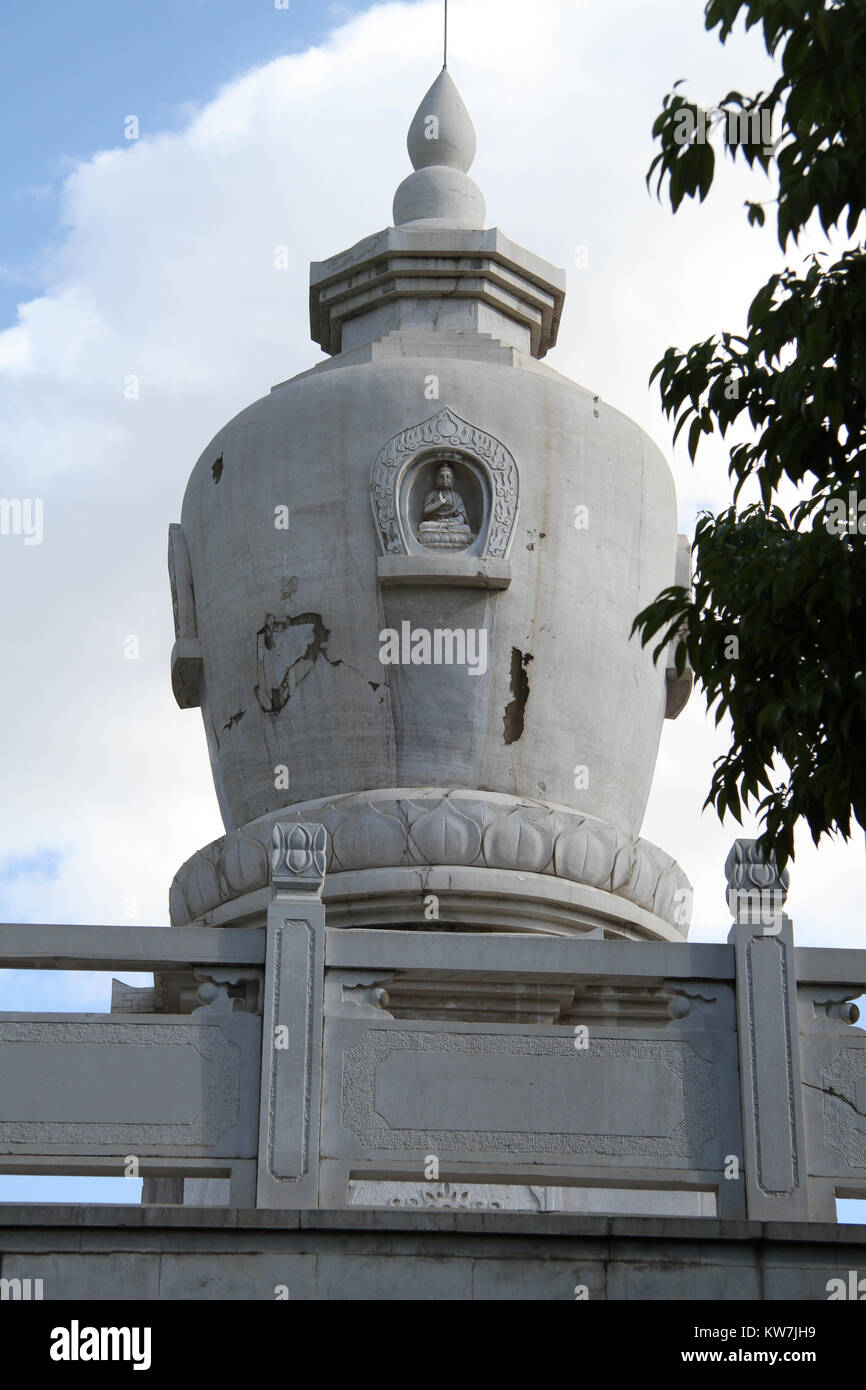 Old white buddhist stupa in Kunming, China Stock Photo - Alamy