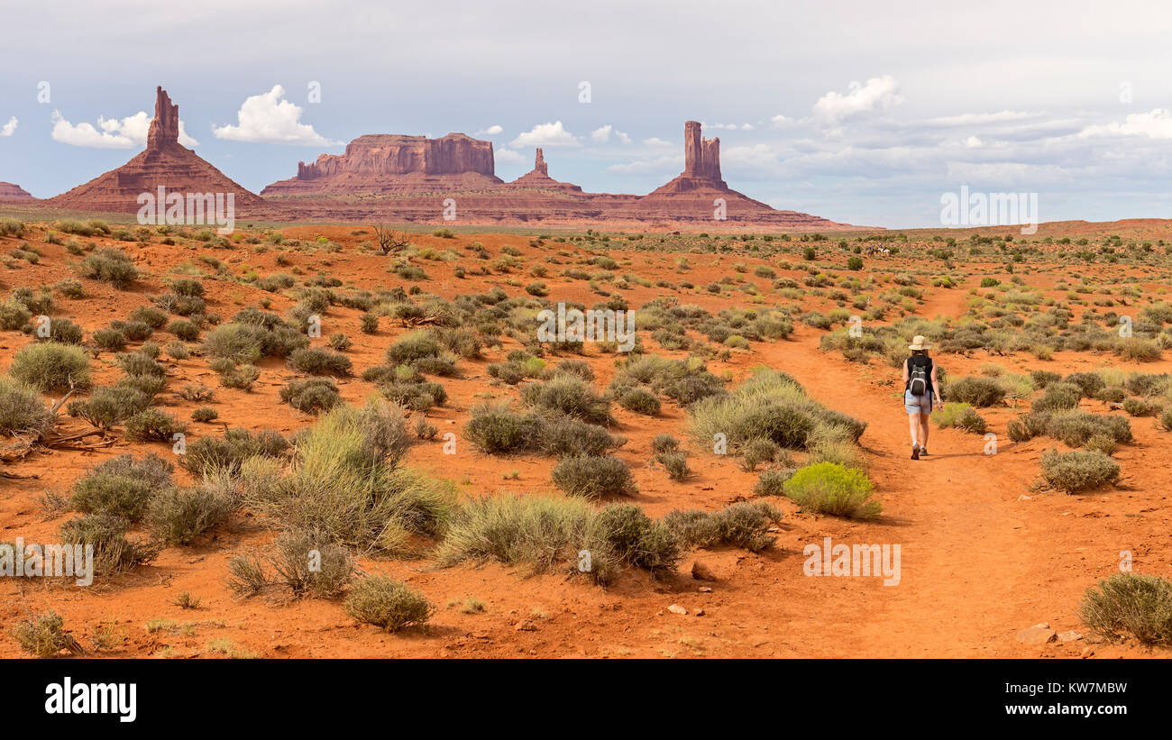 Hiking the Wildcat trail in Monument Valley Stock Photo - Alamy