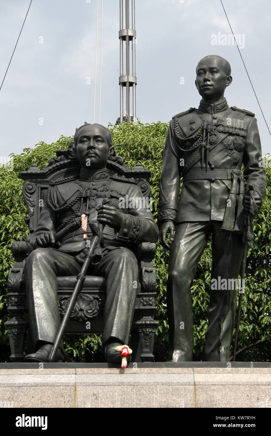 Rama V and Rama VI in Chulalongkorn University, Bangkok, Thailand Stock ...