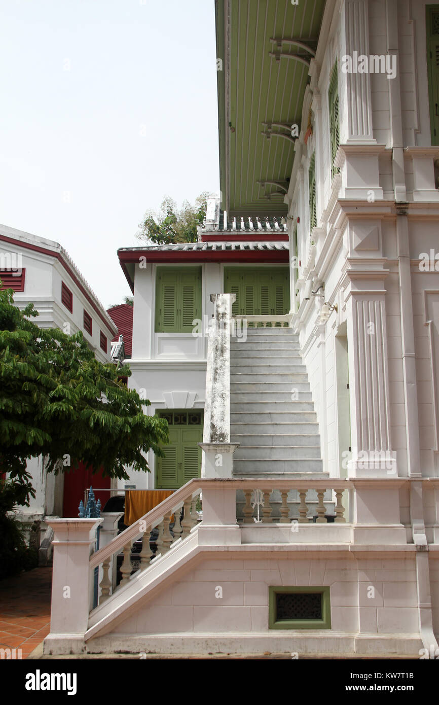 Europen style buildings in the Wat Bowonniwe, Bangkok, Thailand Stock ...