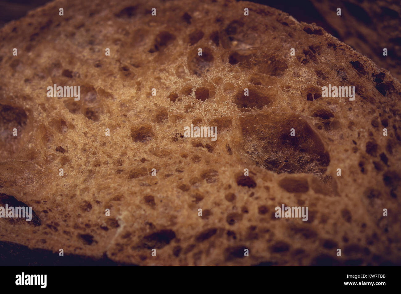 Structure of brown bread Stock Photo - Alamy