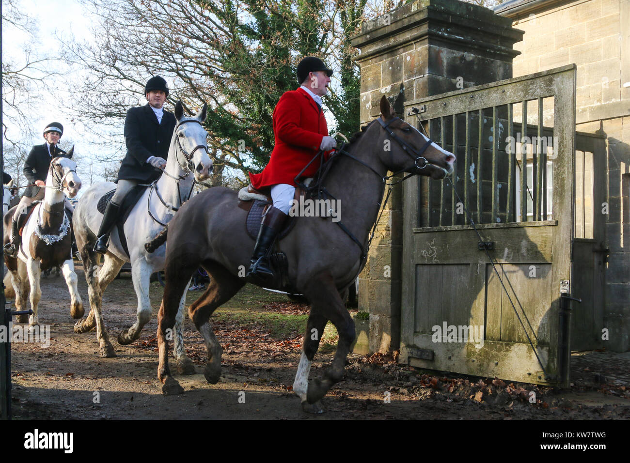 Petworth drag hunt hi-res stock photography and images - Alamy