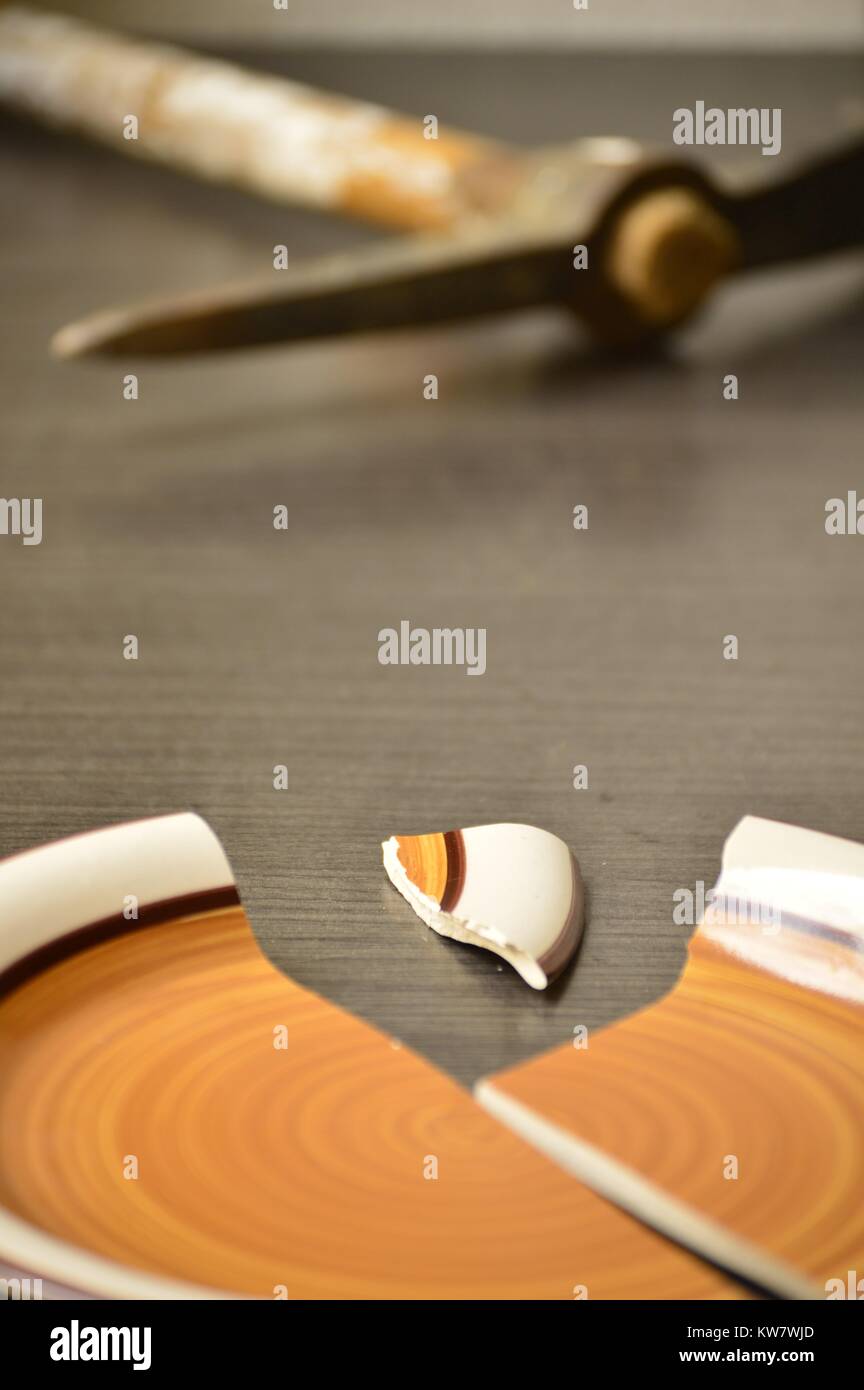 Tool breakage hi-res stock photography and images - Alamy