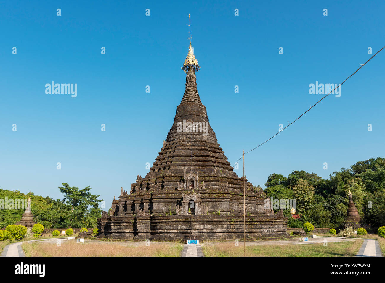 Sakya man aung pagoda hi-res stock photography and images - Alamy