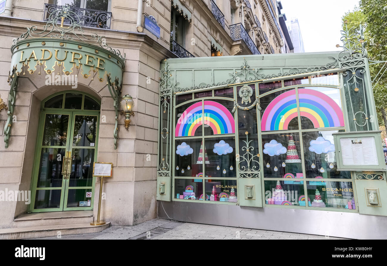 Paris Laduree Bakery High Resolution Stock Photography and Images - Alamy
