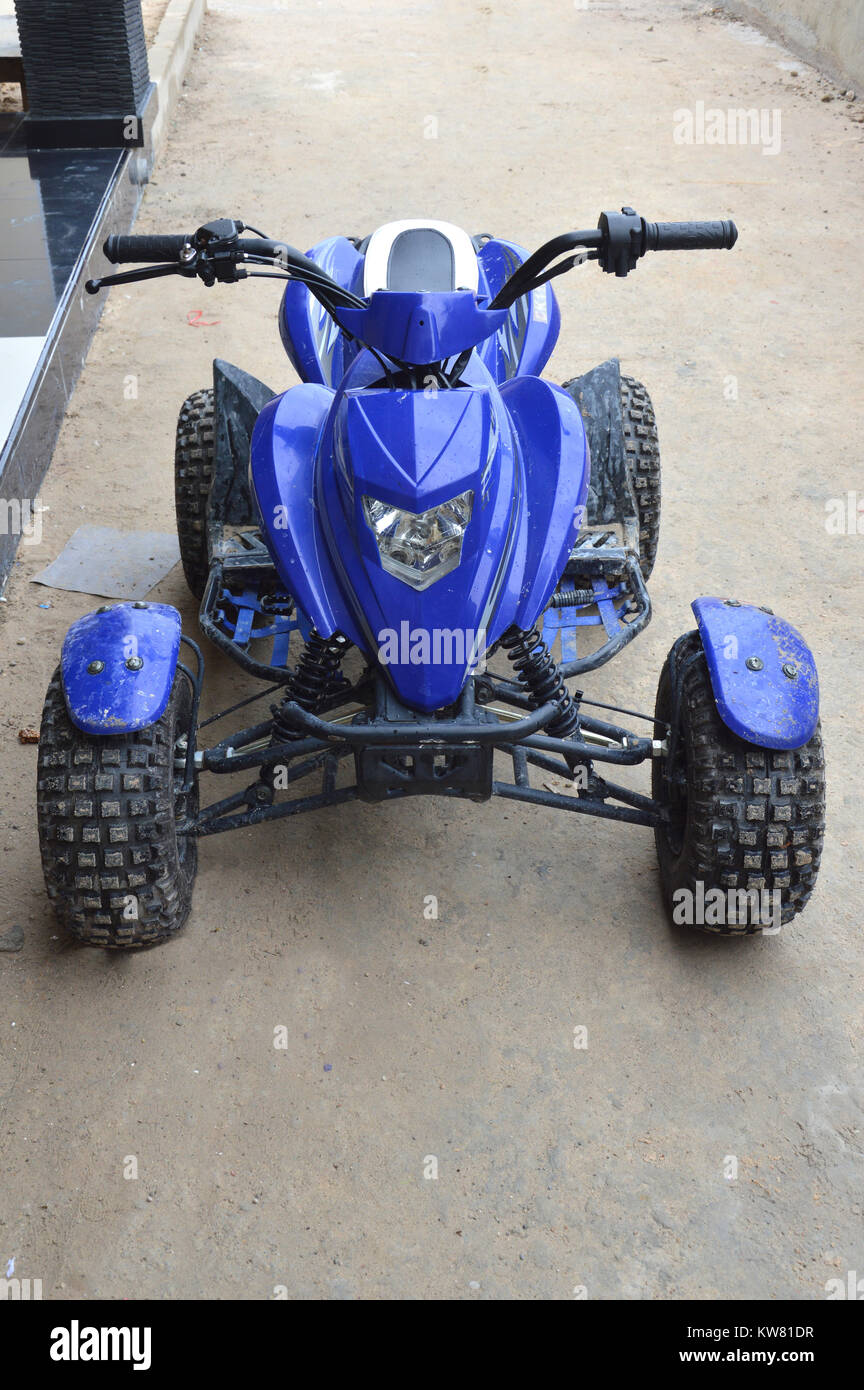 blue ATV motorcycle beach Stock Photo - Alamy
