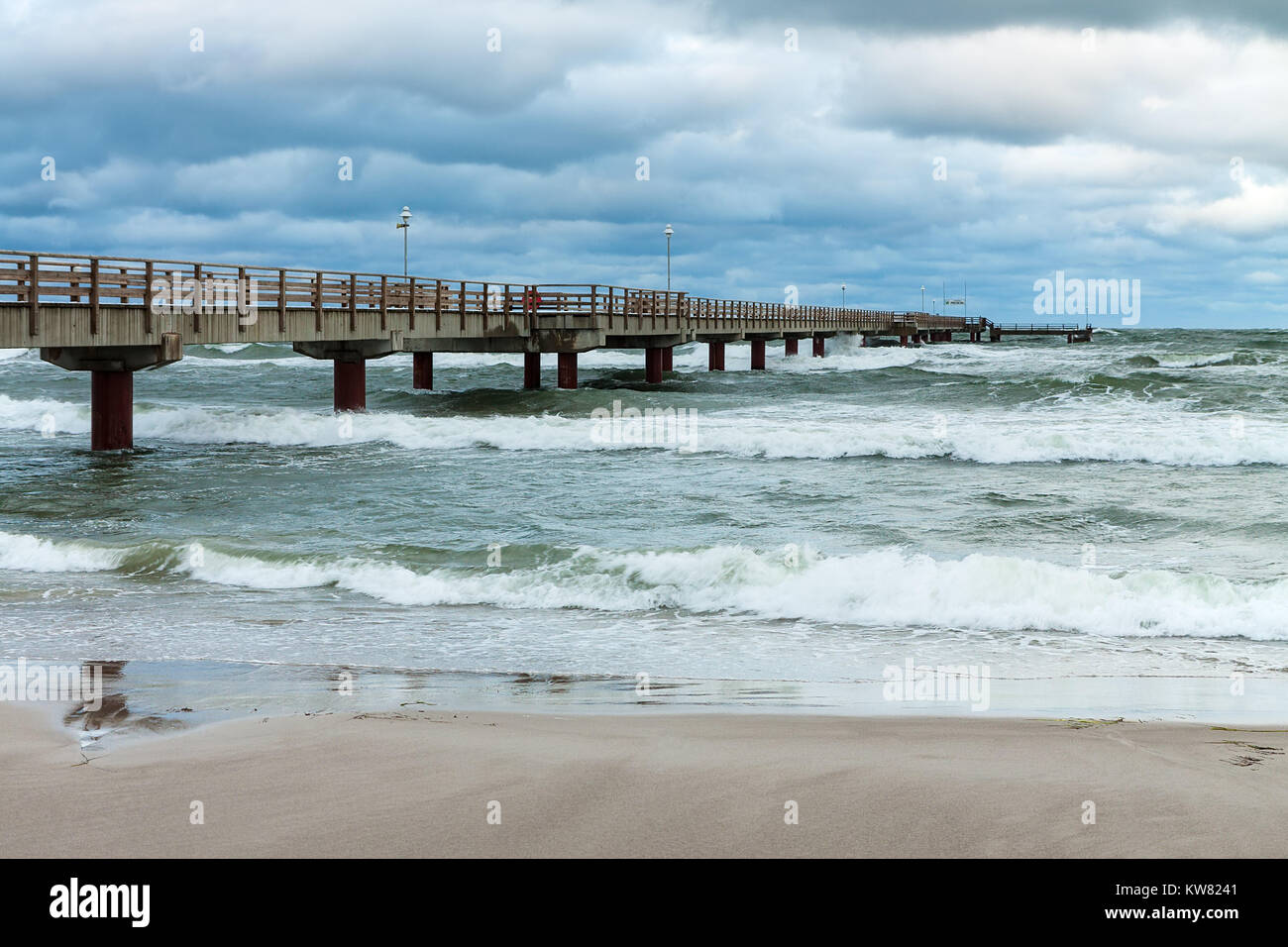 Prerow pier hi-res stock photography and images - Alamy