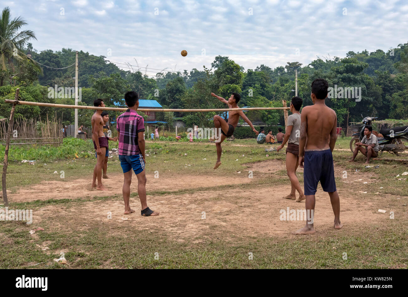 Villagers play a game of Sepak Takraw in Mrauk U, Burma (Myanmar Stock ...