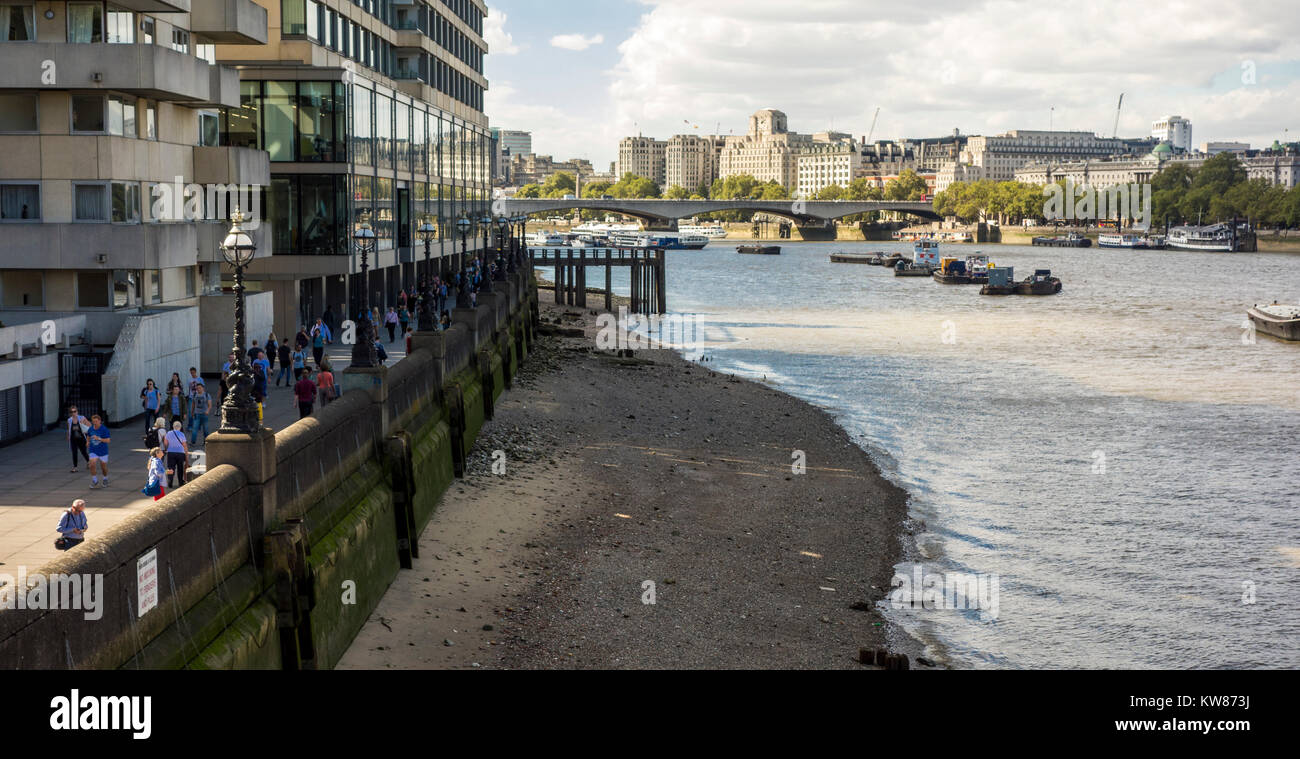 Low tide on the River Thames viewed from Blackfriars Bridge looking ...