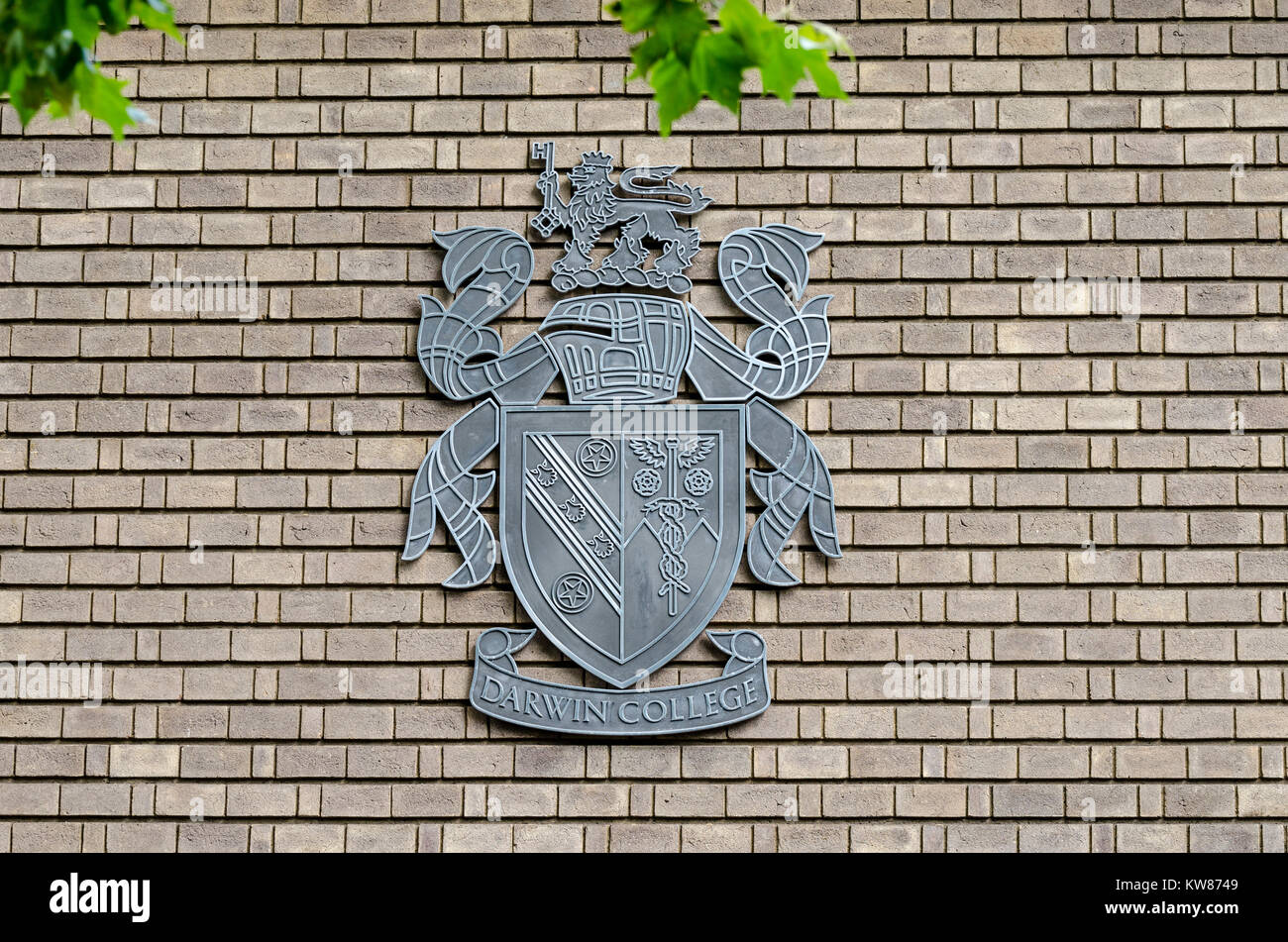 University of cambridge crest hi-res stock photography and images - Alamy