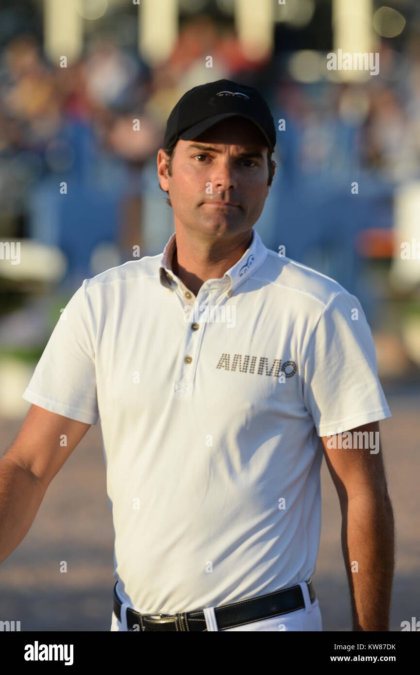 Woman die in wellington crash andres rodriguez hi-res stock photography ...