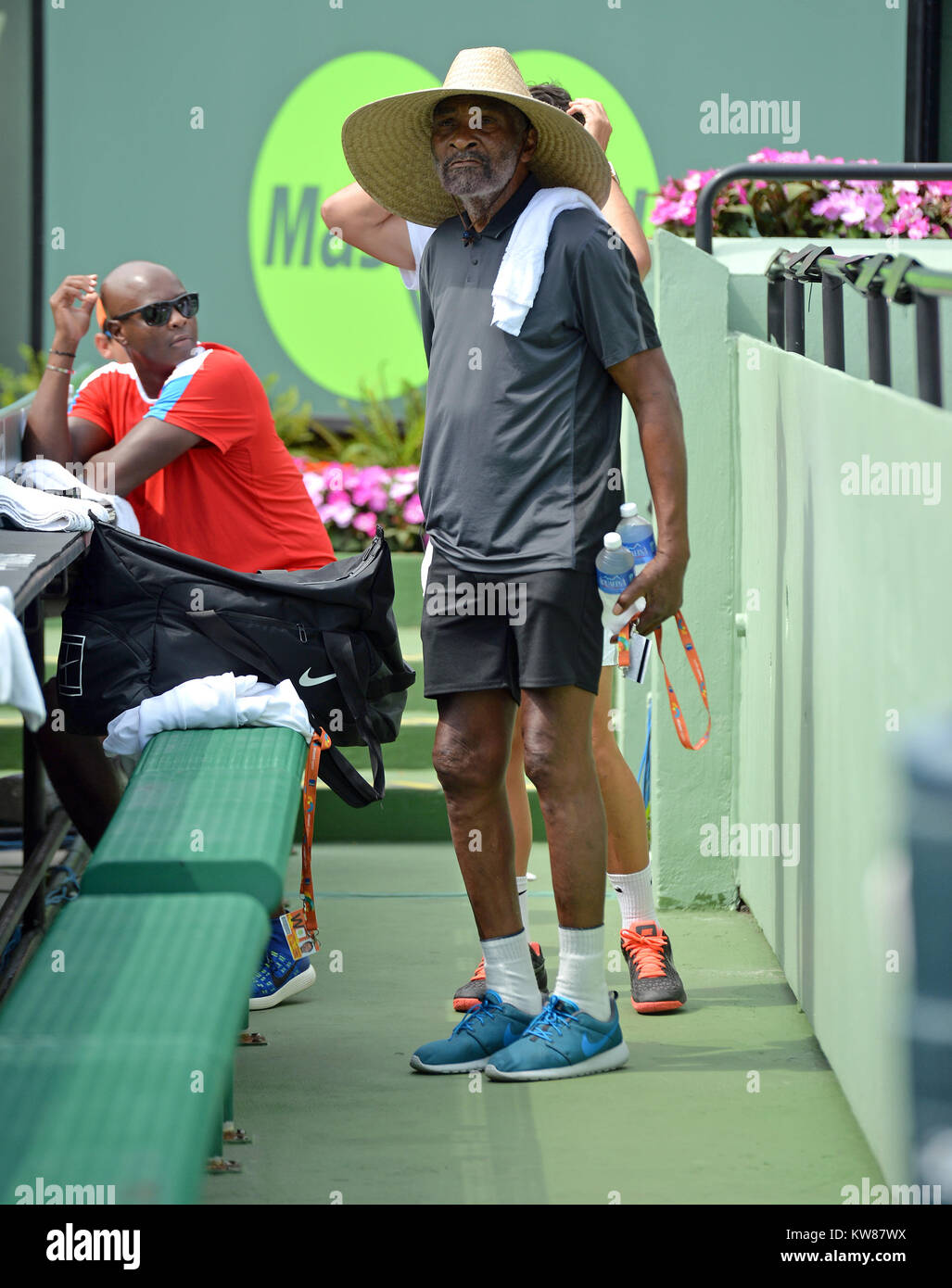 NEW YORK, NY - JUNE 12: Lakeisha Williams, Richard Williams, Dylan ...