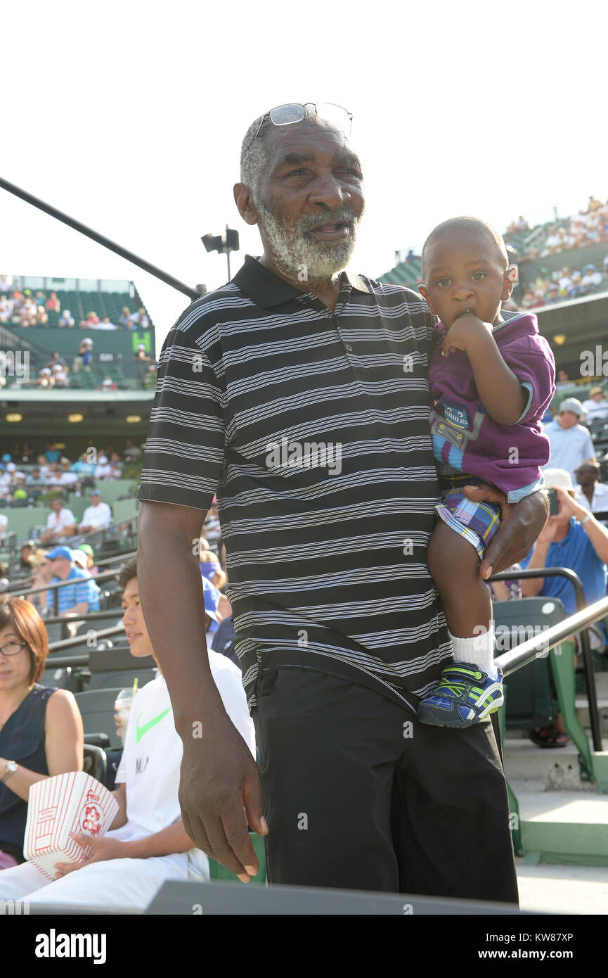 NEW YORK, NY - JUNE 12: Lakeisha Williams, Richard Williams, Dylan ...