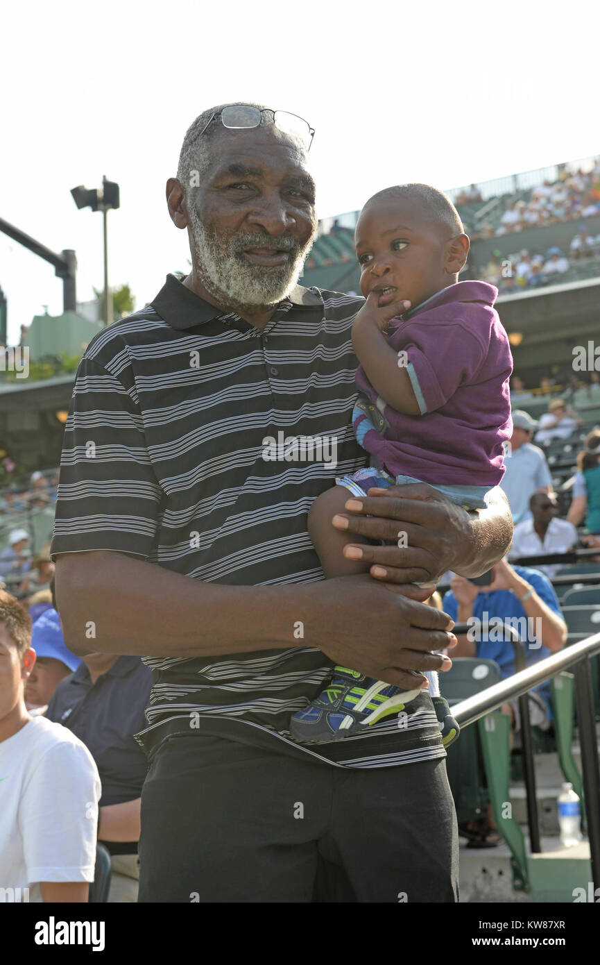 NEW YORK, NY - JUNE 12: Lakeisha Williams, Richard Williams, Dylan ...
