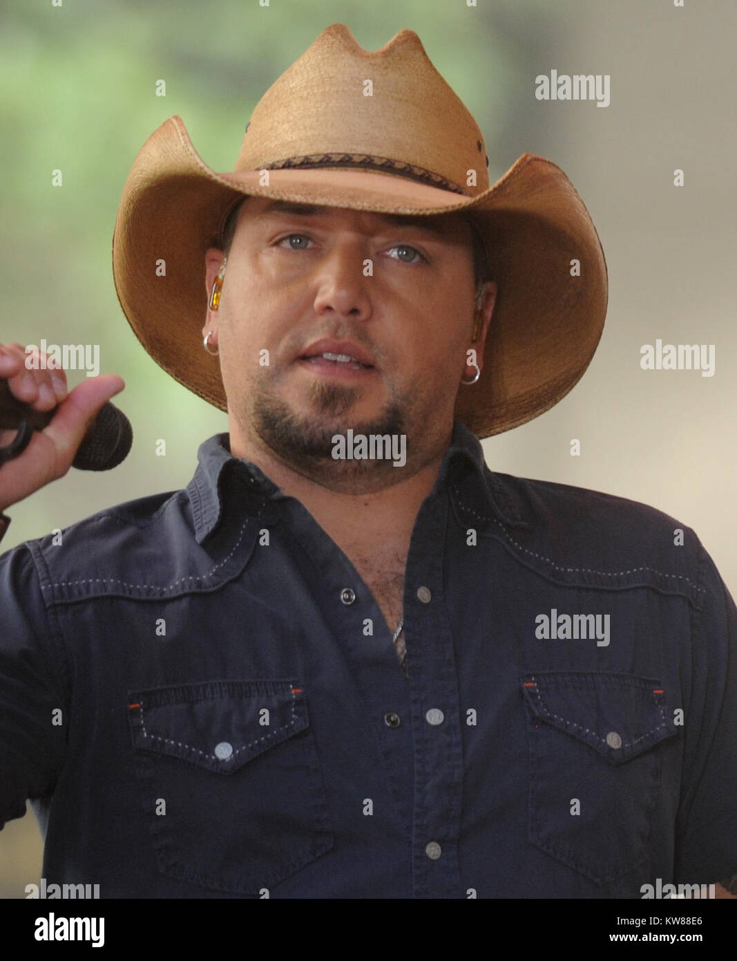 NEW YORK, NY - JULY 31: Jason Aldean performs on NBC's 'Today' at ...