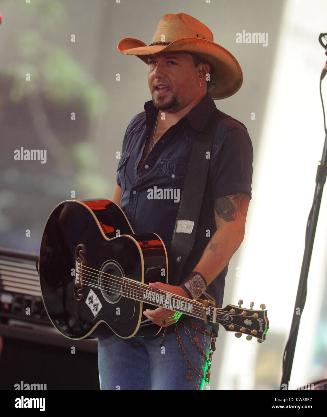 NEW YORK, NY - JULY 31: Jason Aldean performs on NBC's 'Today' at ...