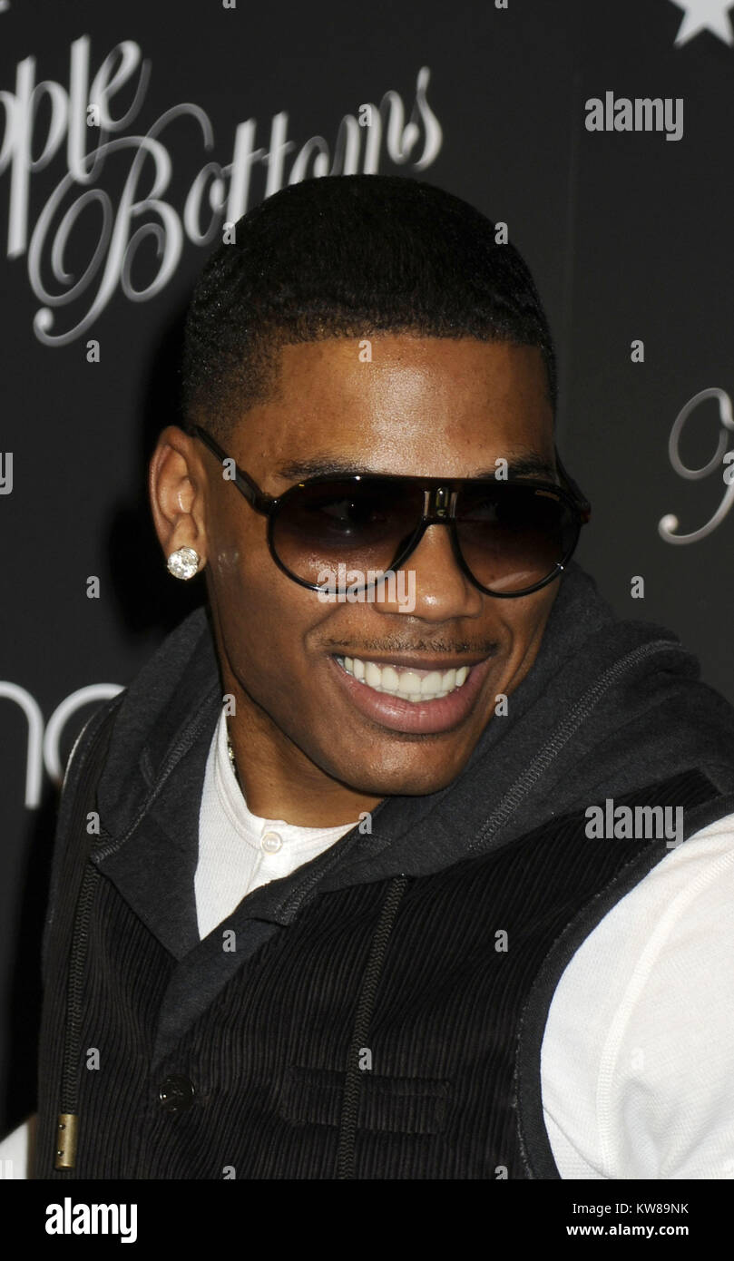 NEW YORK - SEPTEMBER 19: Nelly attends the Apple Bottom collection ...