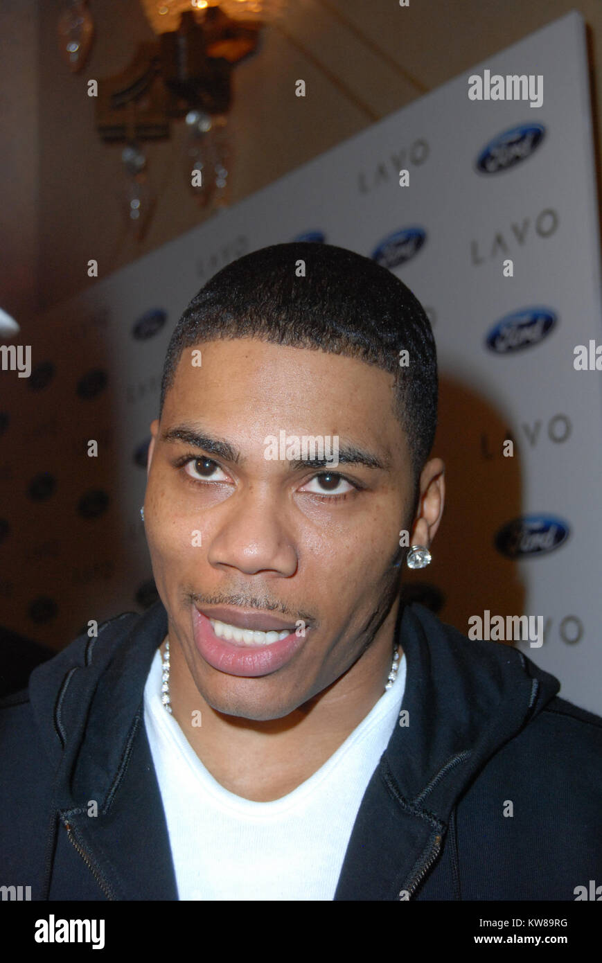 LAS VEGAS - NOVEMBER 02: Singer Nelly arrives at his surprise birthday ...