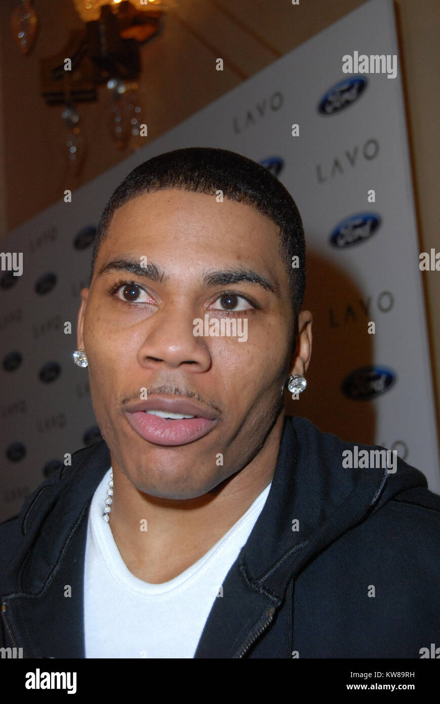 LAS VEGAS - NOVEMBER 02: Singer Nelly arrives at his surprise birthday ...