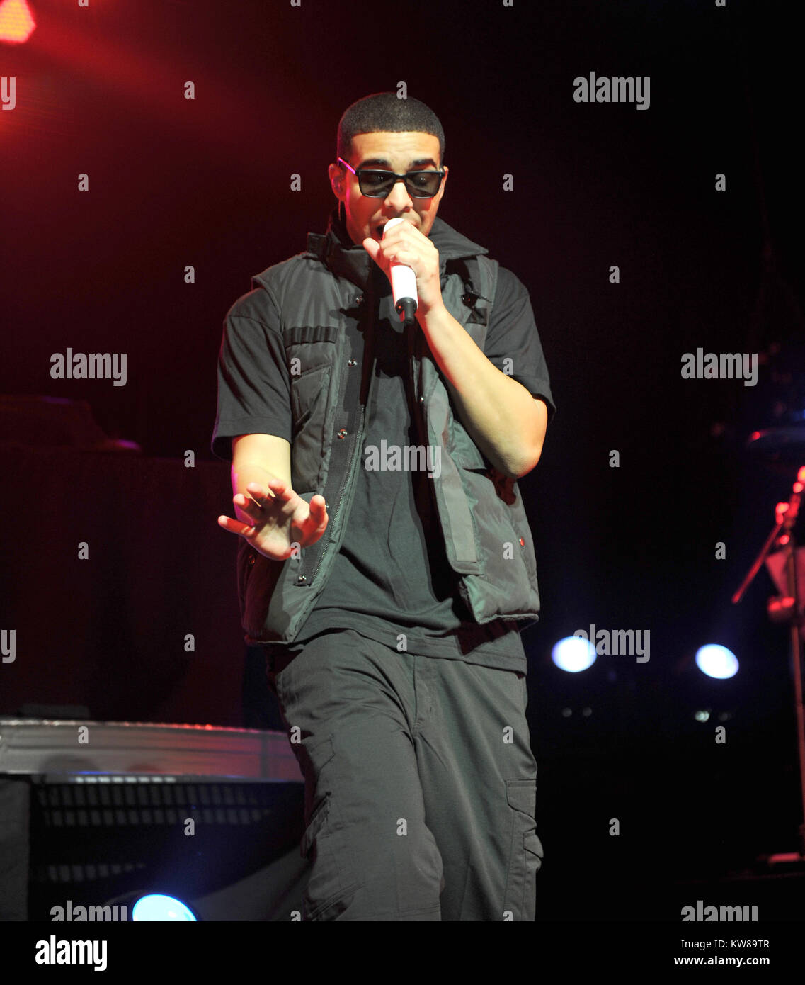 MIAMI BEACH, FL - SEPTEMBER 20: Aubrey Drake Graham better known for ...
