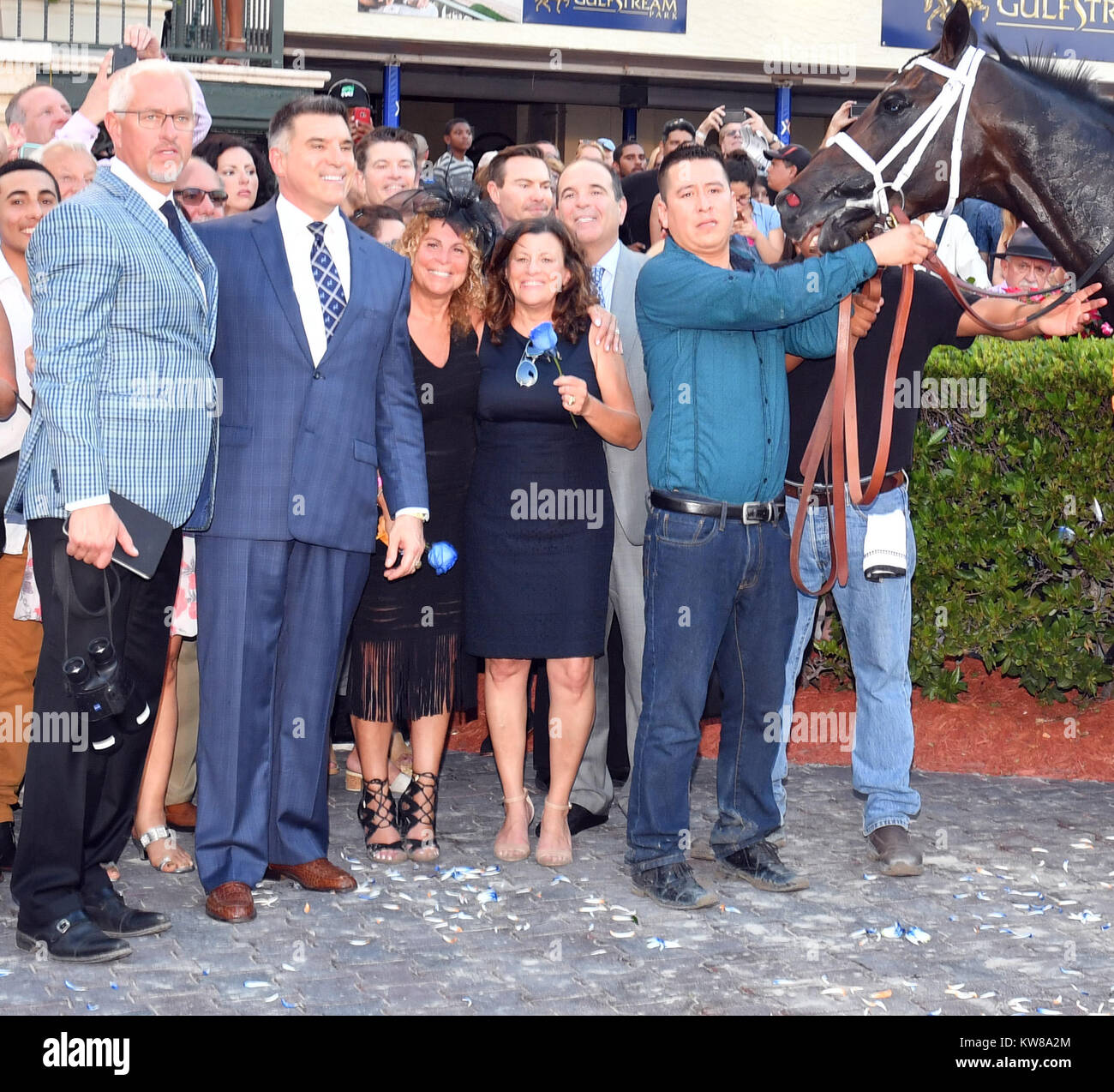 Number racing stables hi-res stock photography and images - Alamy