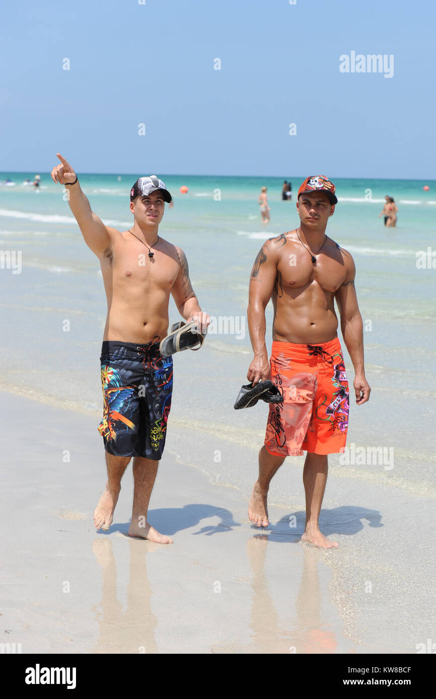 MIAMI, FL - Summer 2010: Angelina Pivarnick, Sammi Giancola on the set ...