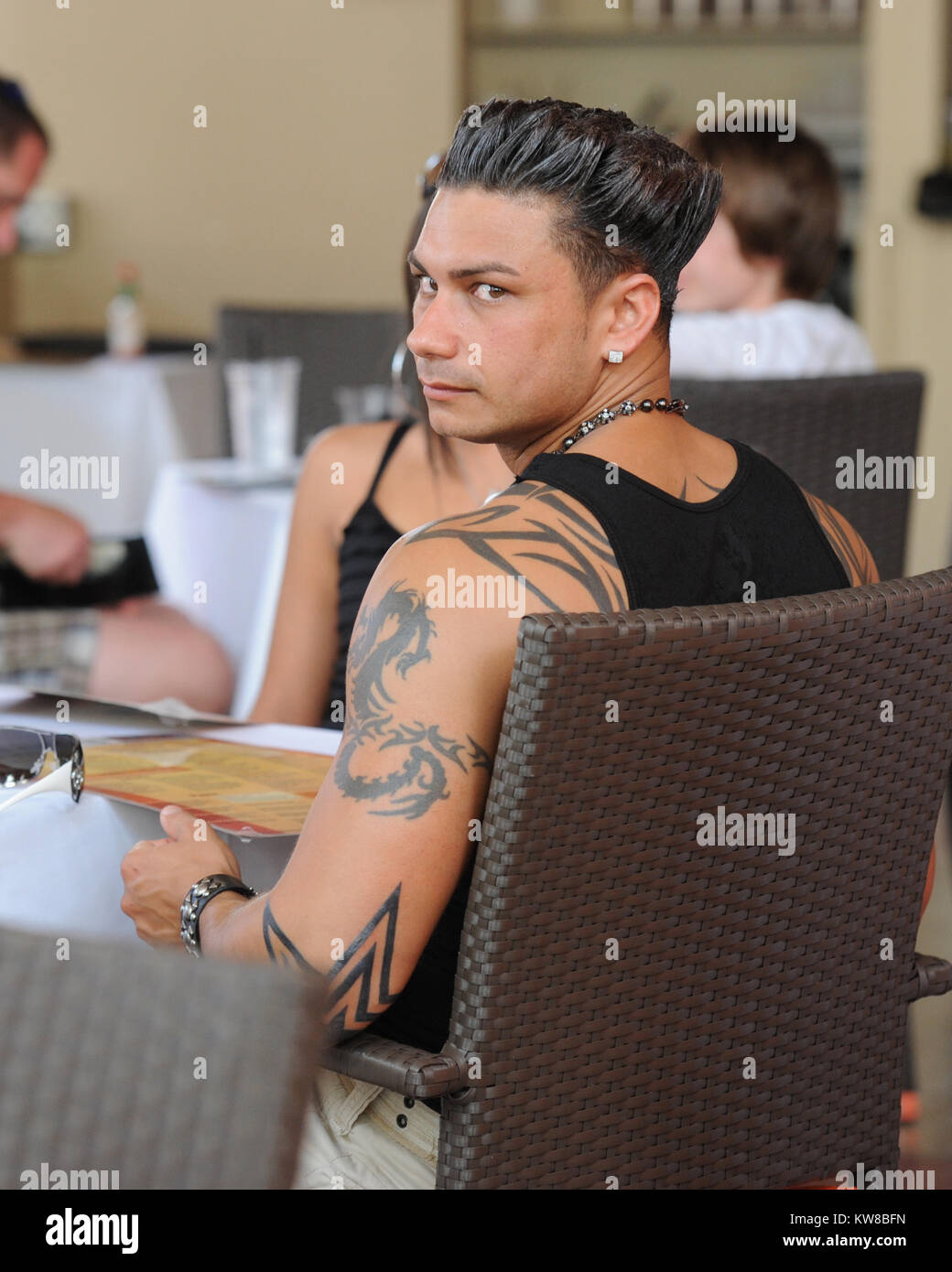MIAMI, FL - Summer 2010: Angelina Pivarnick, Sammi Giancola on the set ...