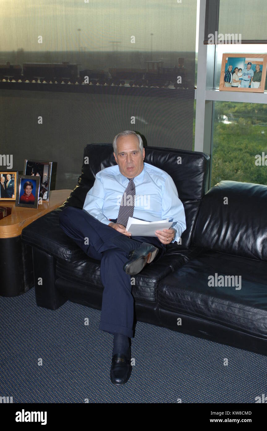 SUNRISE, FL; OCTOBER 8, 2005; (EXCLUSIVE COVERAGE) Eliot Weisman back ...