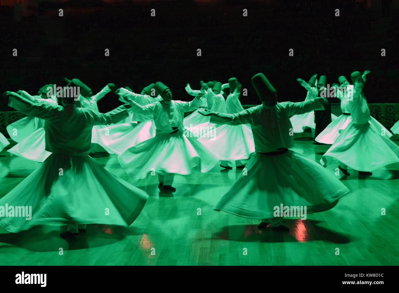 Sufis sama hi-res stock photography and images - Alamy