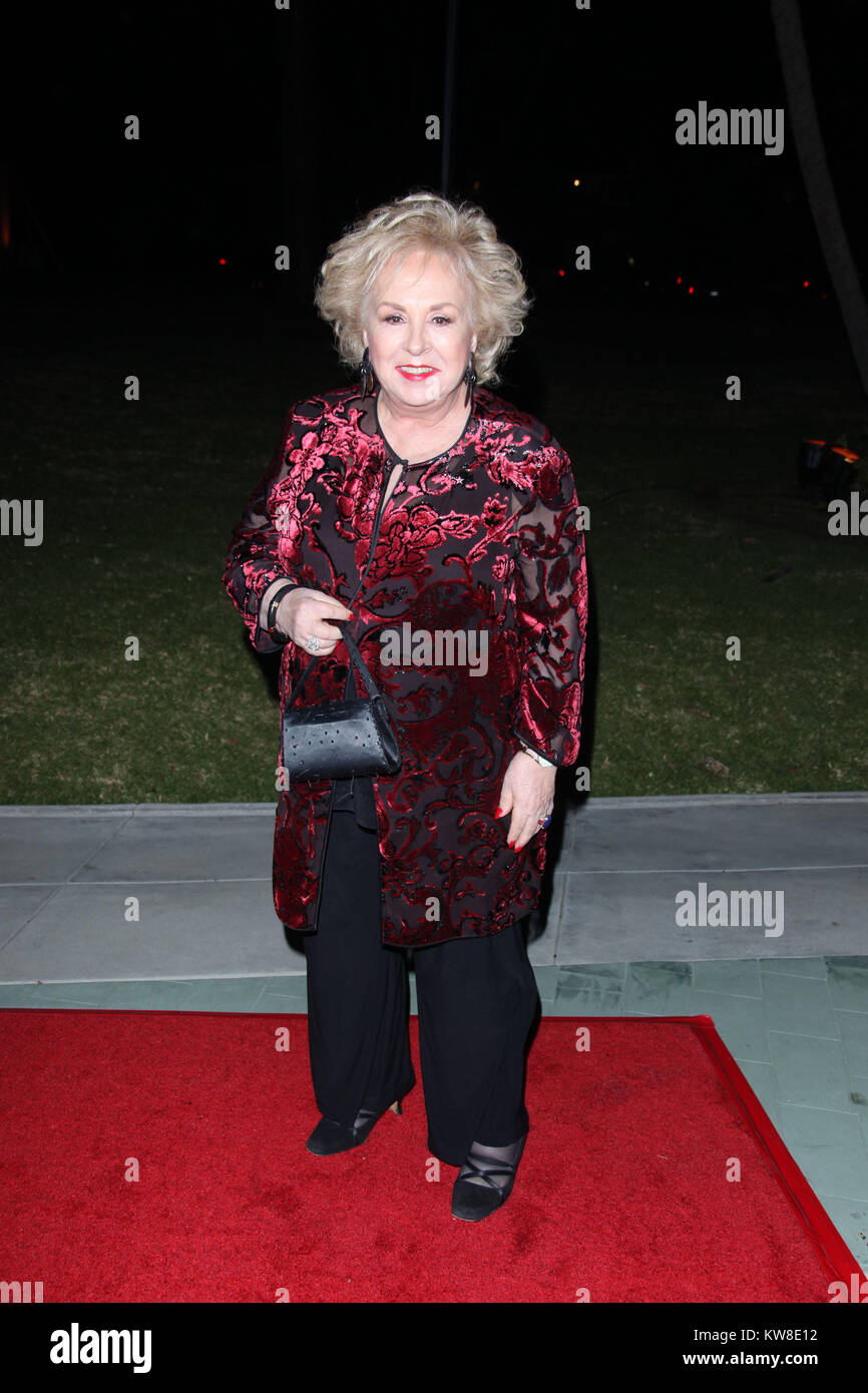 PASADENA, CA - JANUARY 07: Doris Roberts arrives to Hallmark Channel's ...